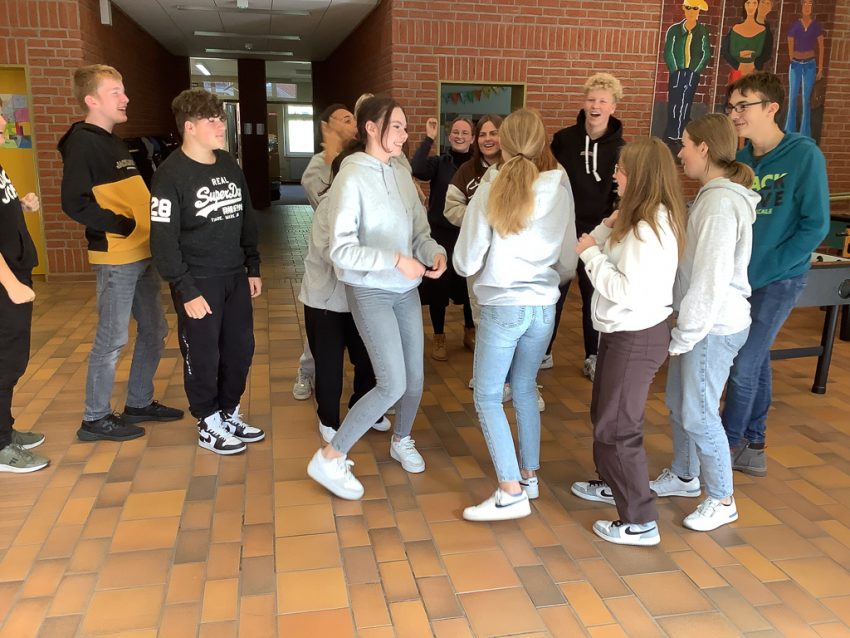 Schüler für Schüler – Ausbildung neuer School Scouts – St. Johannes ...